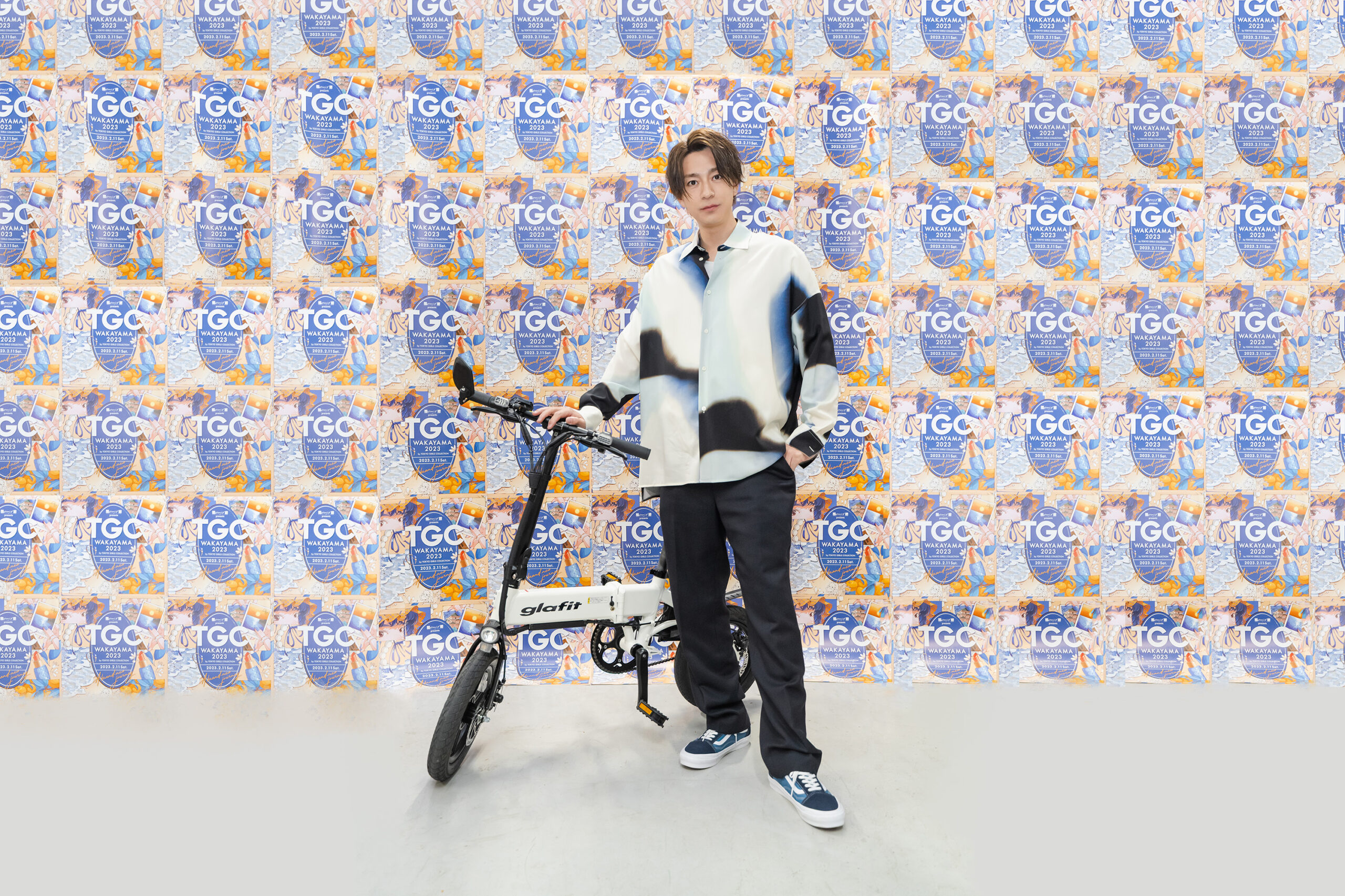 【イベントレポート】TGC 和歌山 2023シークレットゲストとして、glafitブランドサポーター三浦翔平さん、ランウェイに二刀流バイクGFR-02と登場！ | glafit公式｜公道走行 ...